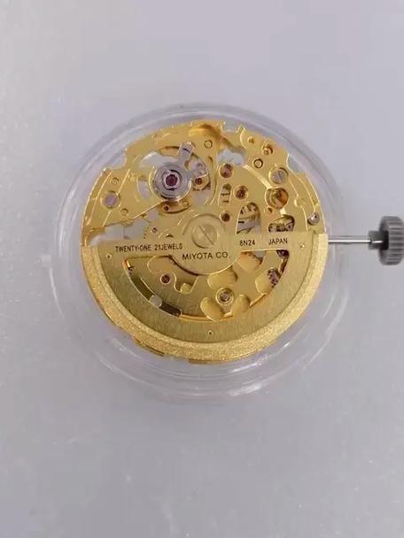自动机械机芯需要换电池吗