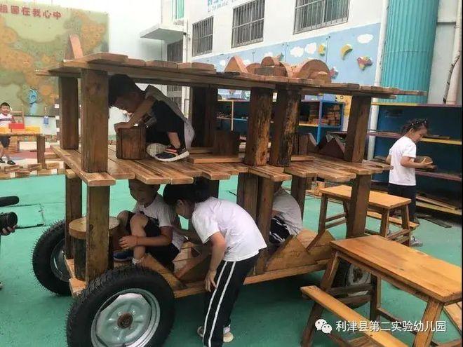 建构游戏有趣的交通工具截图