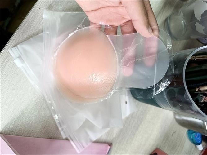 如何观察裙子内裤截图