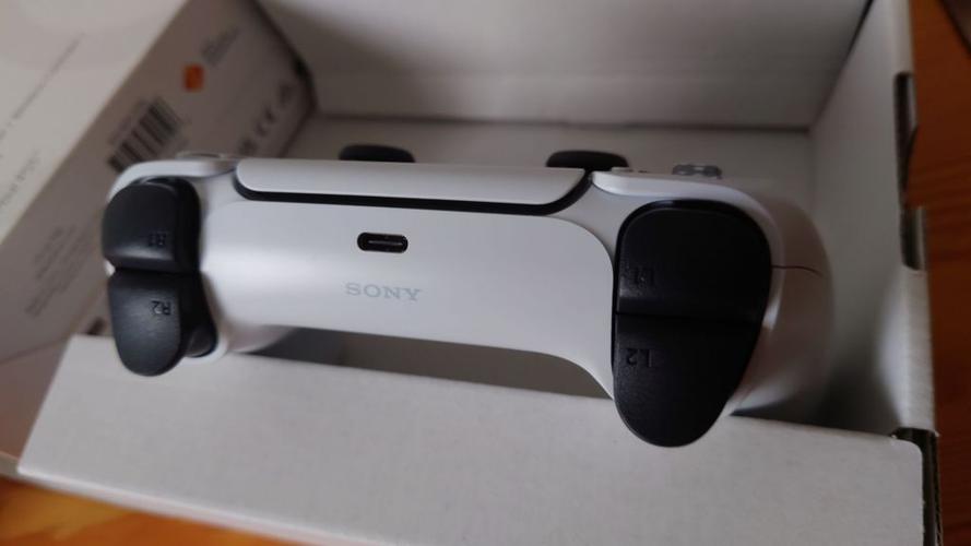 ps5手柄右摇杆向上飘图标