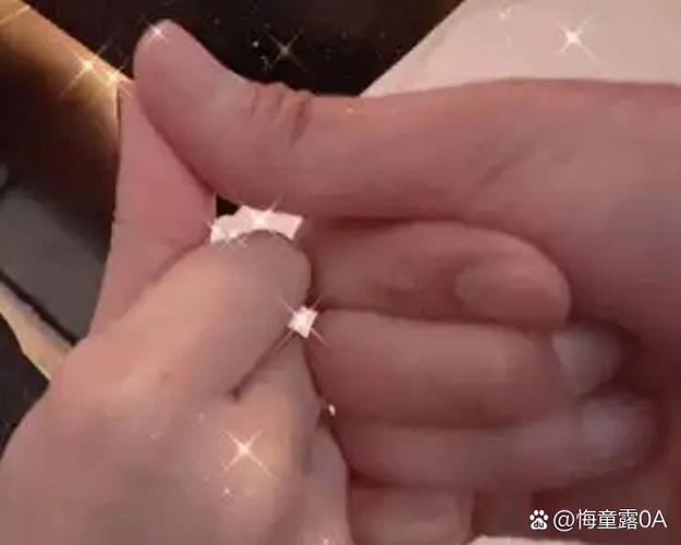 男朋友带你看钻戒截图