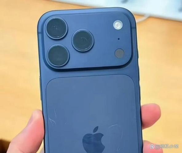 苹果17promax怎么调震动