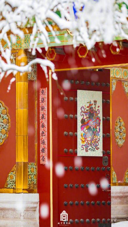 红墙白雪网梗