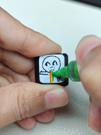 抖音最火的网吐吐彩虹图标