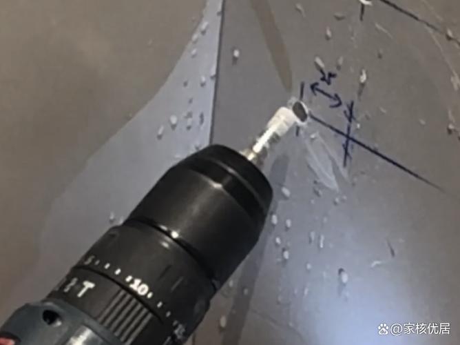 瓷砖怎样钻孔不开裂图标