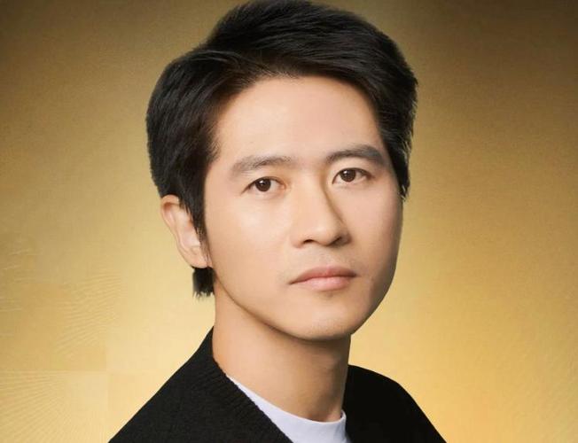 韩寒简历图标