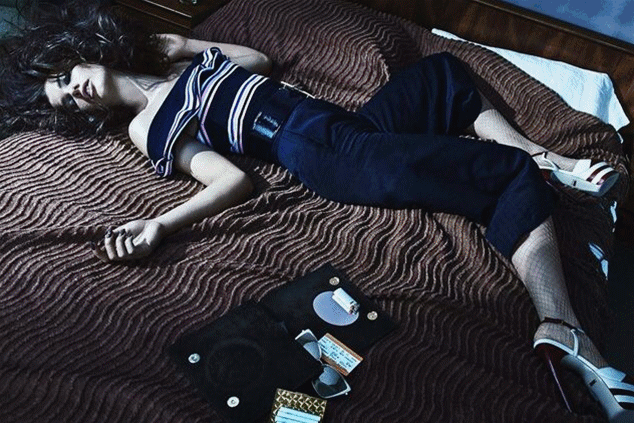 deadinside衣服能穿吗图标