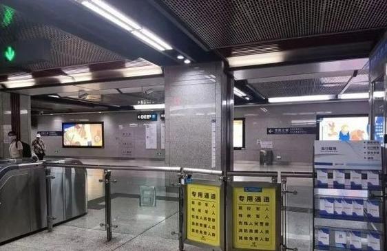 不用身份证的地铁逃生截图