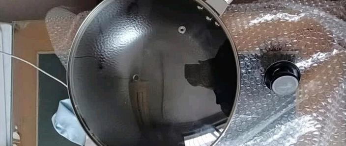 炒锅放电磁炉上不平图标