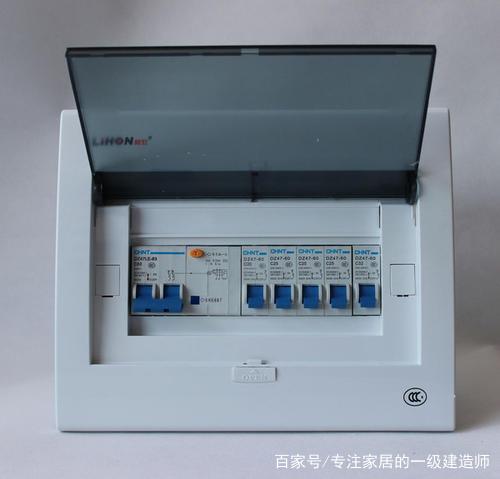 墙壁插座跳闸推不上去图标