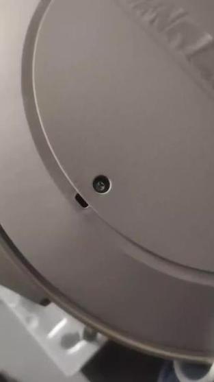 海尔热水器侧面盖子怎么打开