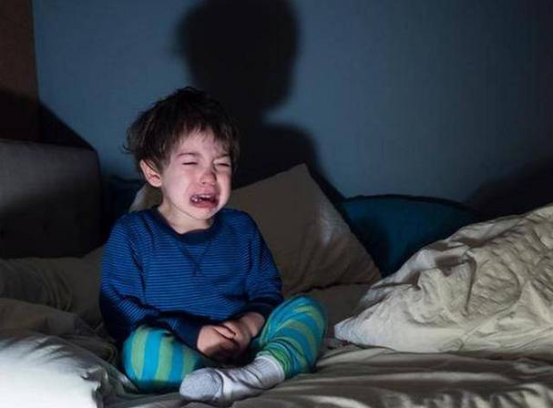 宝宝夜里睡眠不好图标
