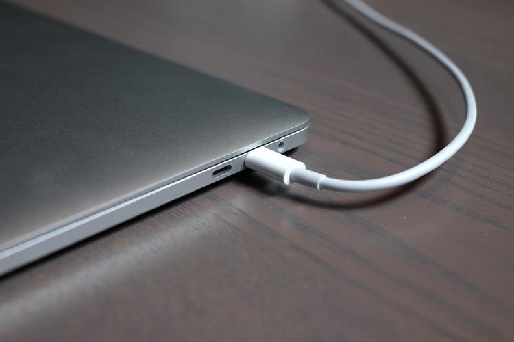 macbookpro没usb接口图标