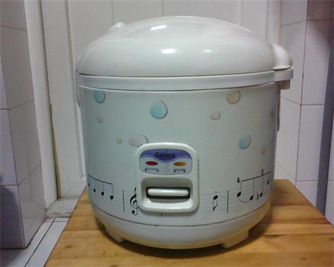 电饭锅上面显示e4图标