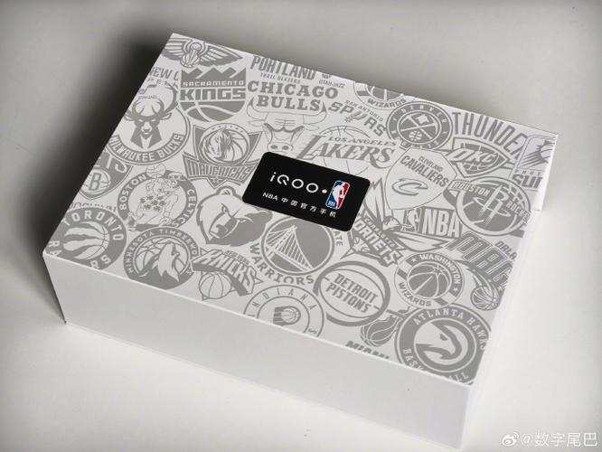 IQOO特价礼盒版