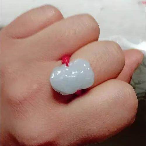 玉戒指怎么绑绳子