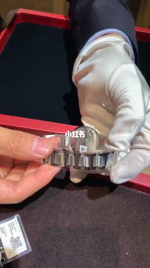 卡地亚表链扣怎么开图标