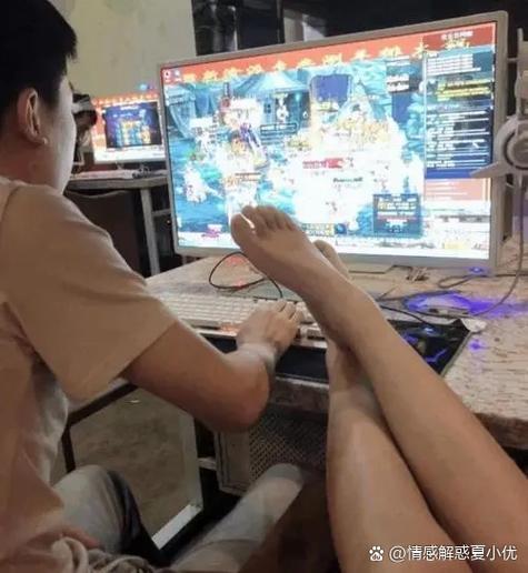 男生问女生玩不玩游戏截图