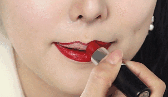 美颜相机美妆口红色图标