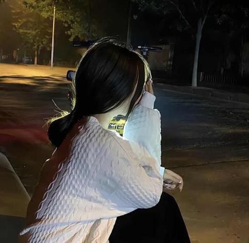 心理学频繁换头像图标