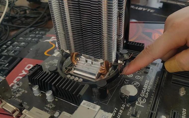 卡扣式散热器怎么拆开截图