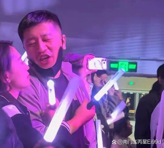 看视频自动往前跳截图