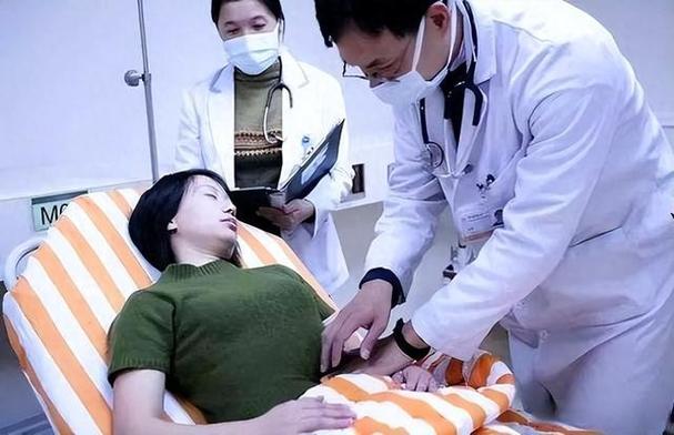私人诊所妇科男医生图标