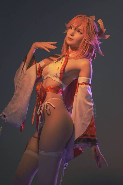 萝利coS八重神子