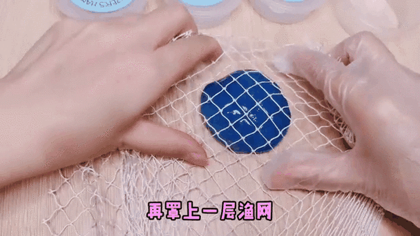 富婆vs穷婆做水晶泥图标