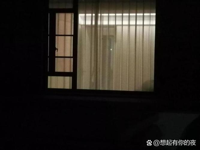灯连续开了一个月图标