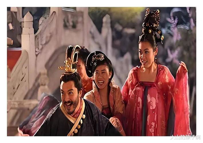 皇帝每晚宠幸男妃的宠文截图