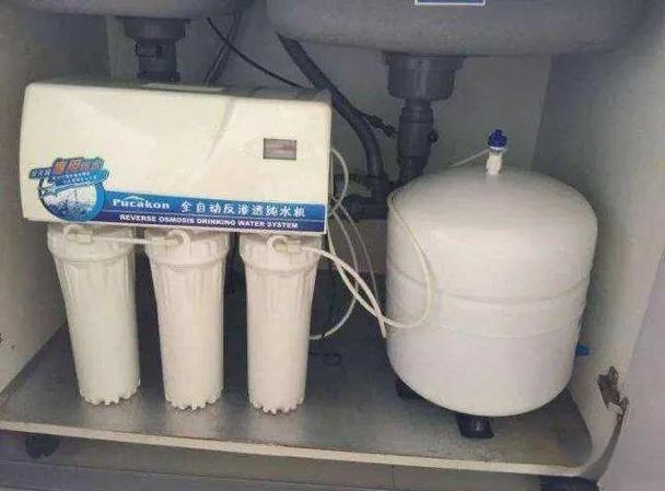 净水器制水灯闪烁报警图标