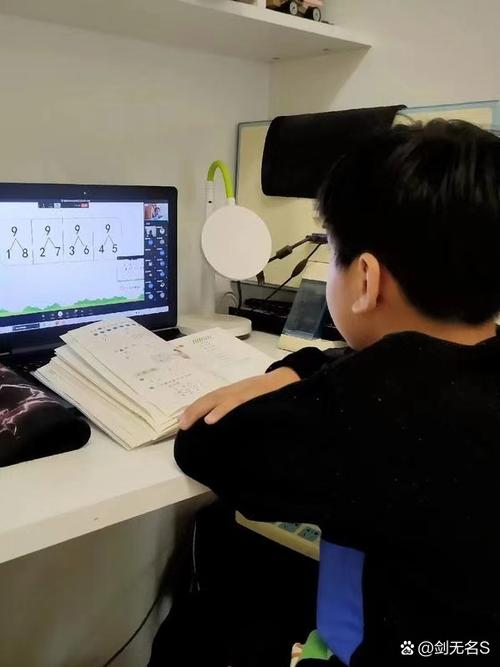 交了钱不想学了可以退钱不图标