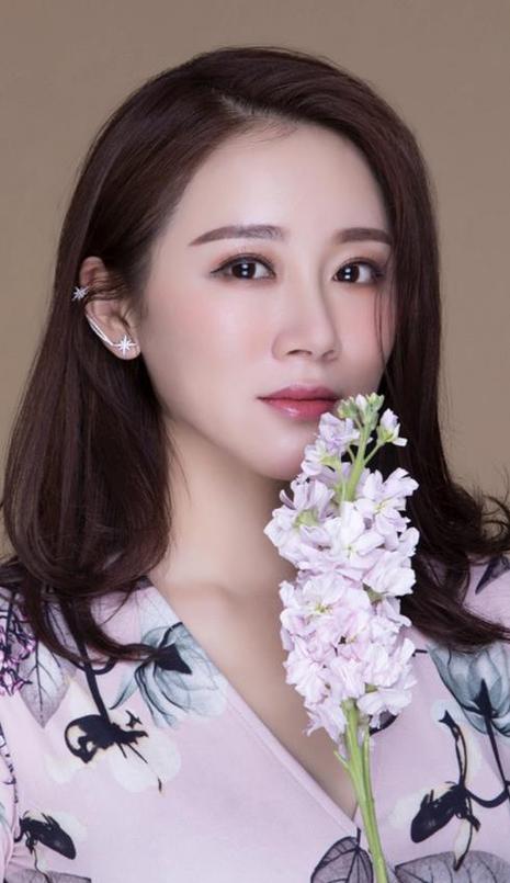 张芯宁的个人资料图标