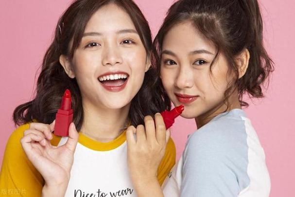 女孩子说化妆代表什么