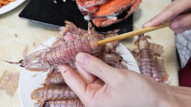 皮皮虾怎么剥最简单图标