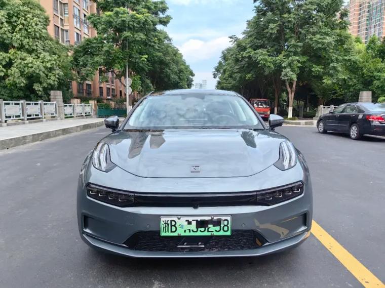 极氪001图片
