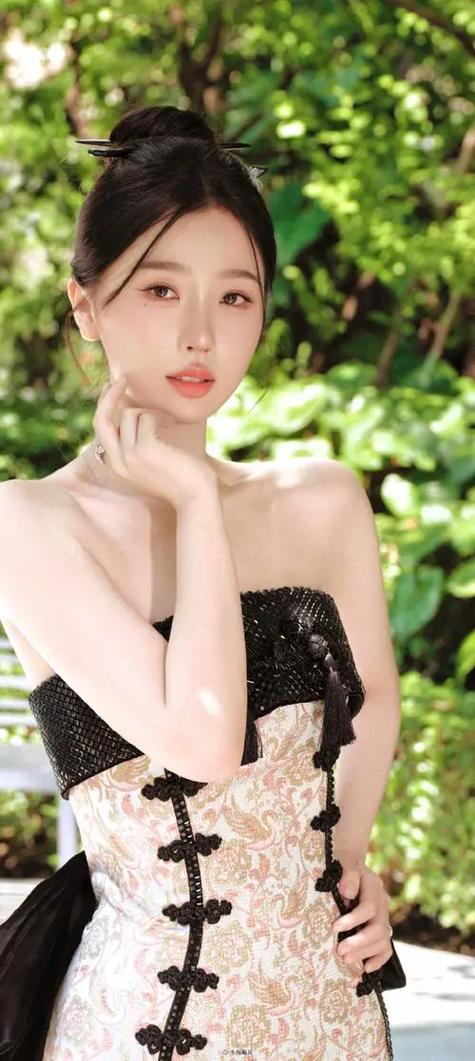 虞书欣壁纸高清图标