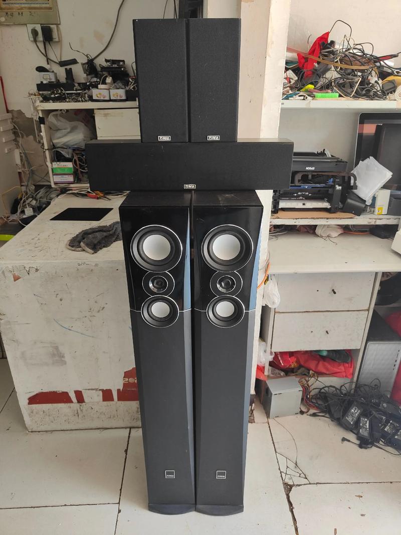 2个音箱串联接一个声道图标