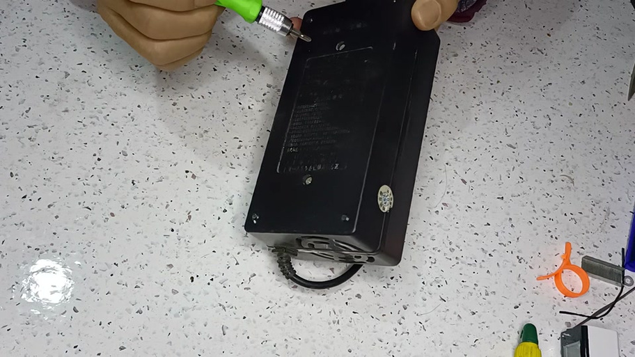 佳能充电器指示灯不亮图标