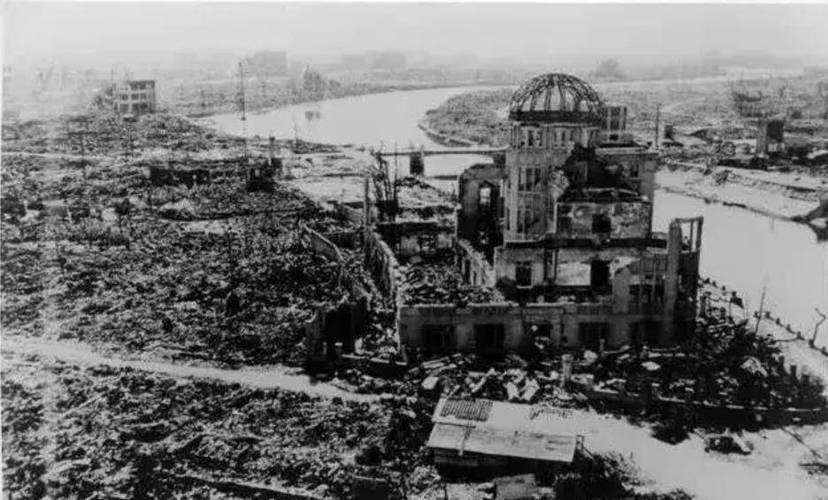 日本广岛爆炸事故现场画面截图