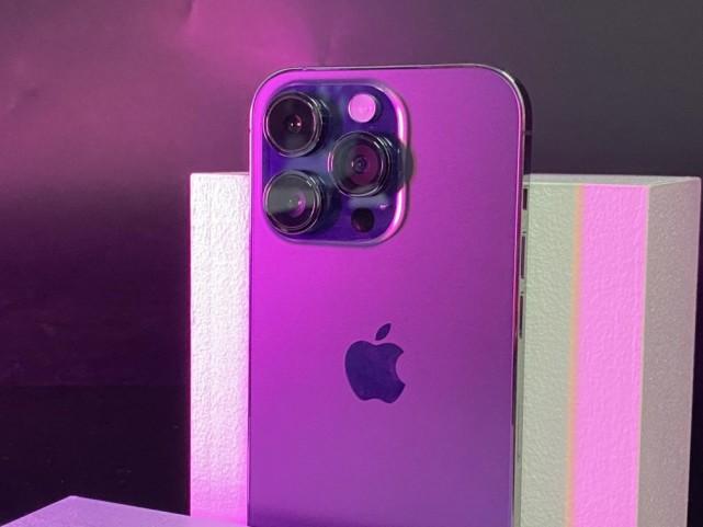 iphone摄像头有紫色斑点截图