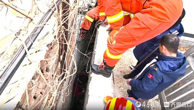手机掉墙缝里有啥办法可以拿出来?图标