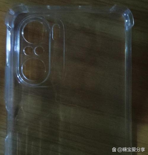 手机壳按键旁边有缝隙正常吗