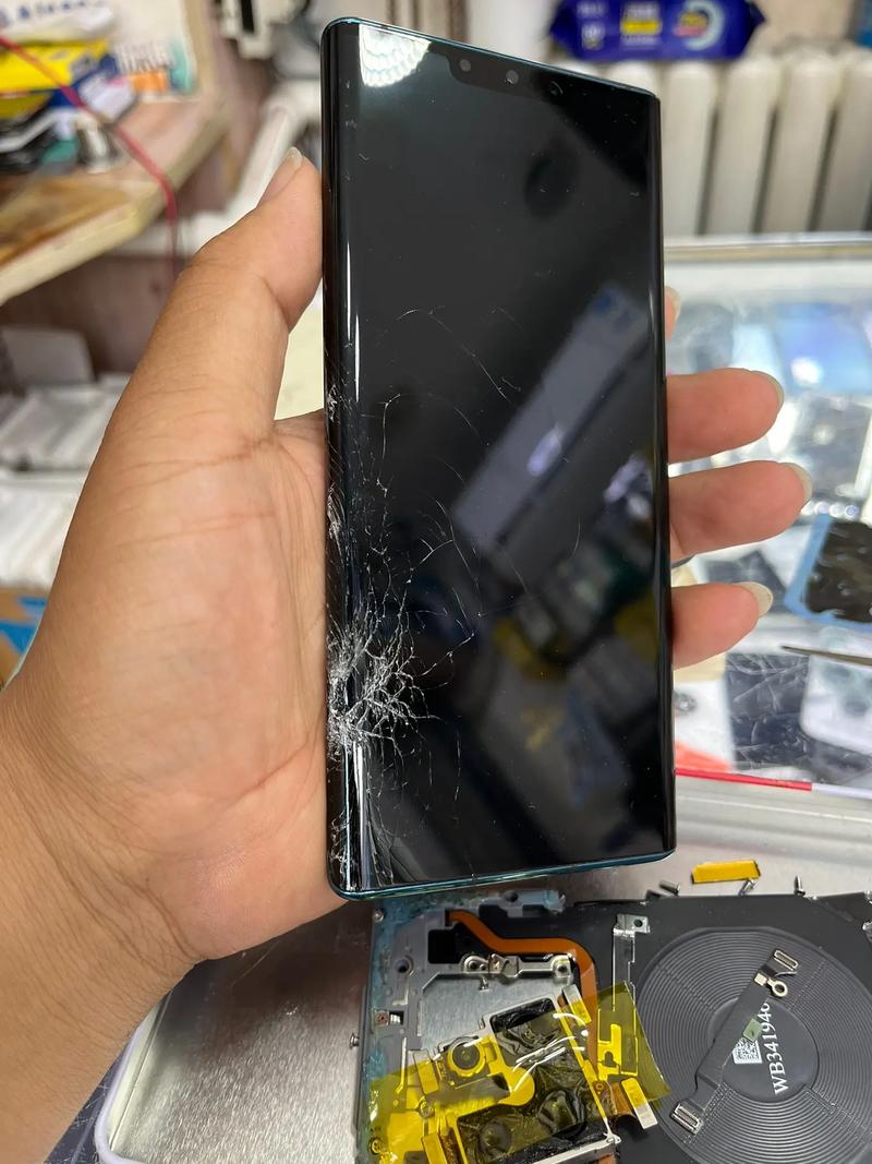 mate30pro外屏碎了多少钱截图