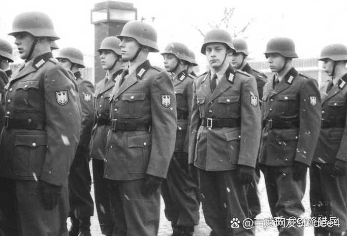 西德M62钢盔图标