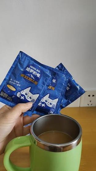 蓝山咖啡和雀巢咖啡哪个好图标