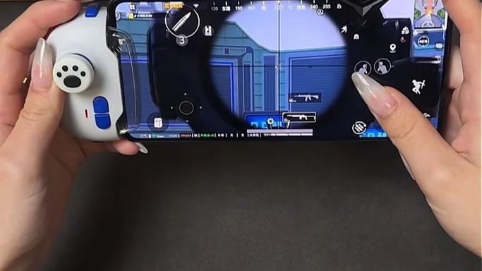 吃鸡自动压枪软件手机版截图