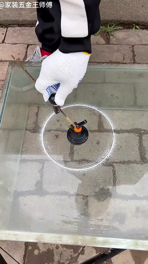 怎么把玻璃挖一个洞截图