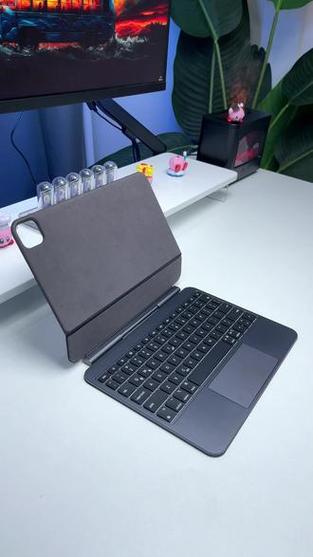 ipad妙控键盘有几代图标